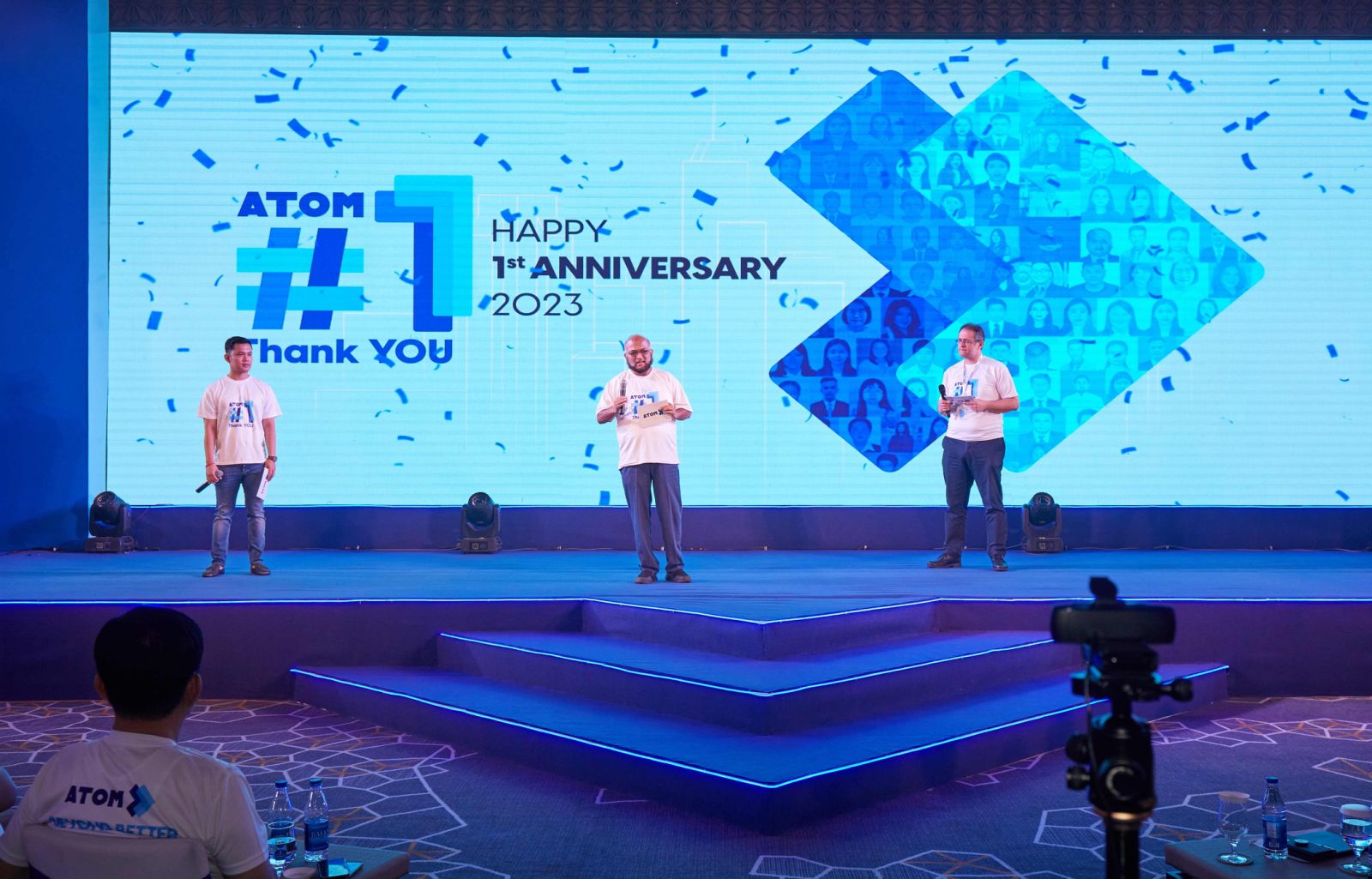 အက်တမ်အသုံးပြုသူ Customer များ၏ တန်ဖိုးထားမှု၊ လူမှုအသိုင်းအဝိုင်းများကို ထောက်ပံ့ကူညီပေးမှုမ